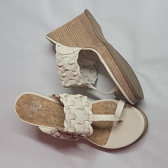 Gianni Bini | Shoes | Gianni Bini On Tour Leather Upper Womans Wedge ...